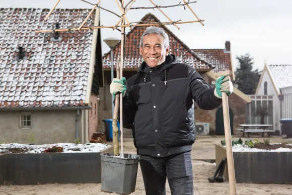 Ministerie van VWS en Alzheimer Nederland roepen op: laat zien dat mensen met dementie meer zijn ...
